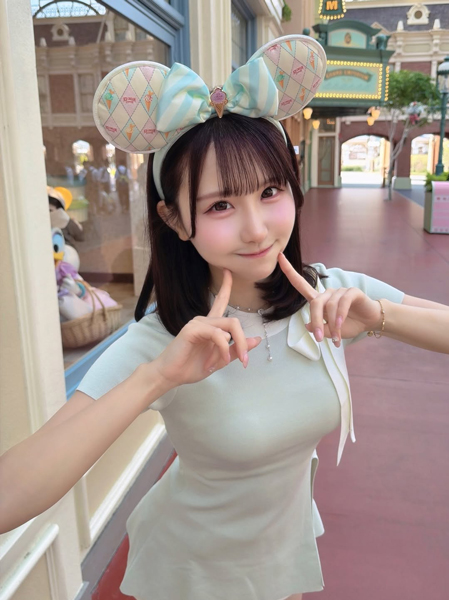 深江有恵、タイトミニのファッションで「超お気に入り」カチューシャ姿披露 | WWSチャンネル