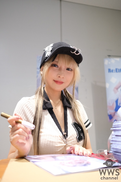 火将ロシエル、メリハリボディで映えるコスプレショットを投稿「笑顔が可愛くて魅力的」 | WWSチャンネル
